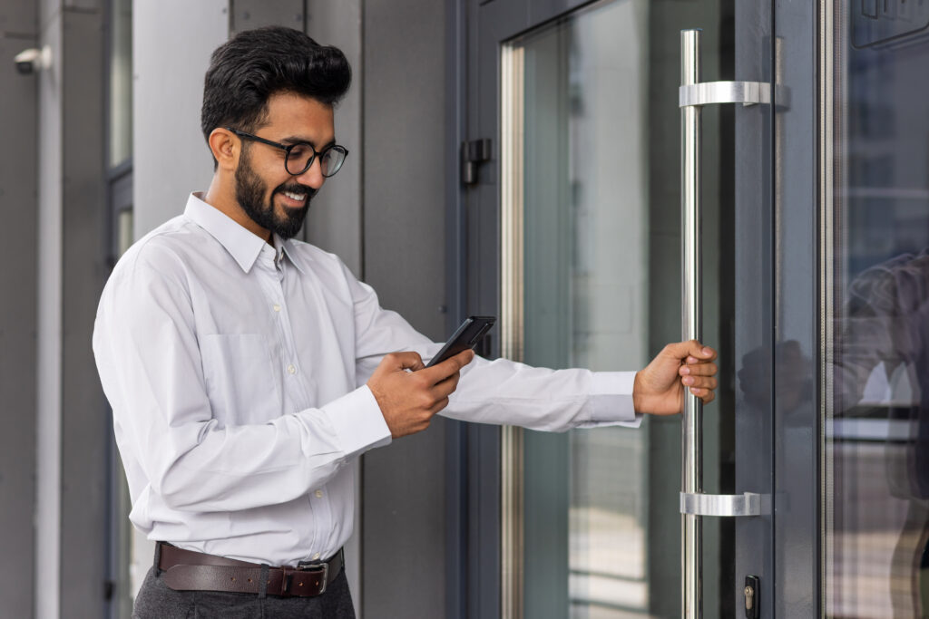 Employee Protection for Corporate Offices | Evolv